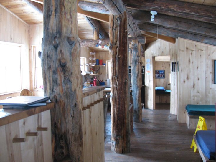 Fritz Hut Benedict Huts - Hut Tripper